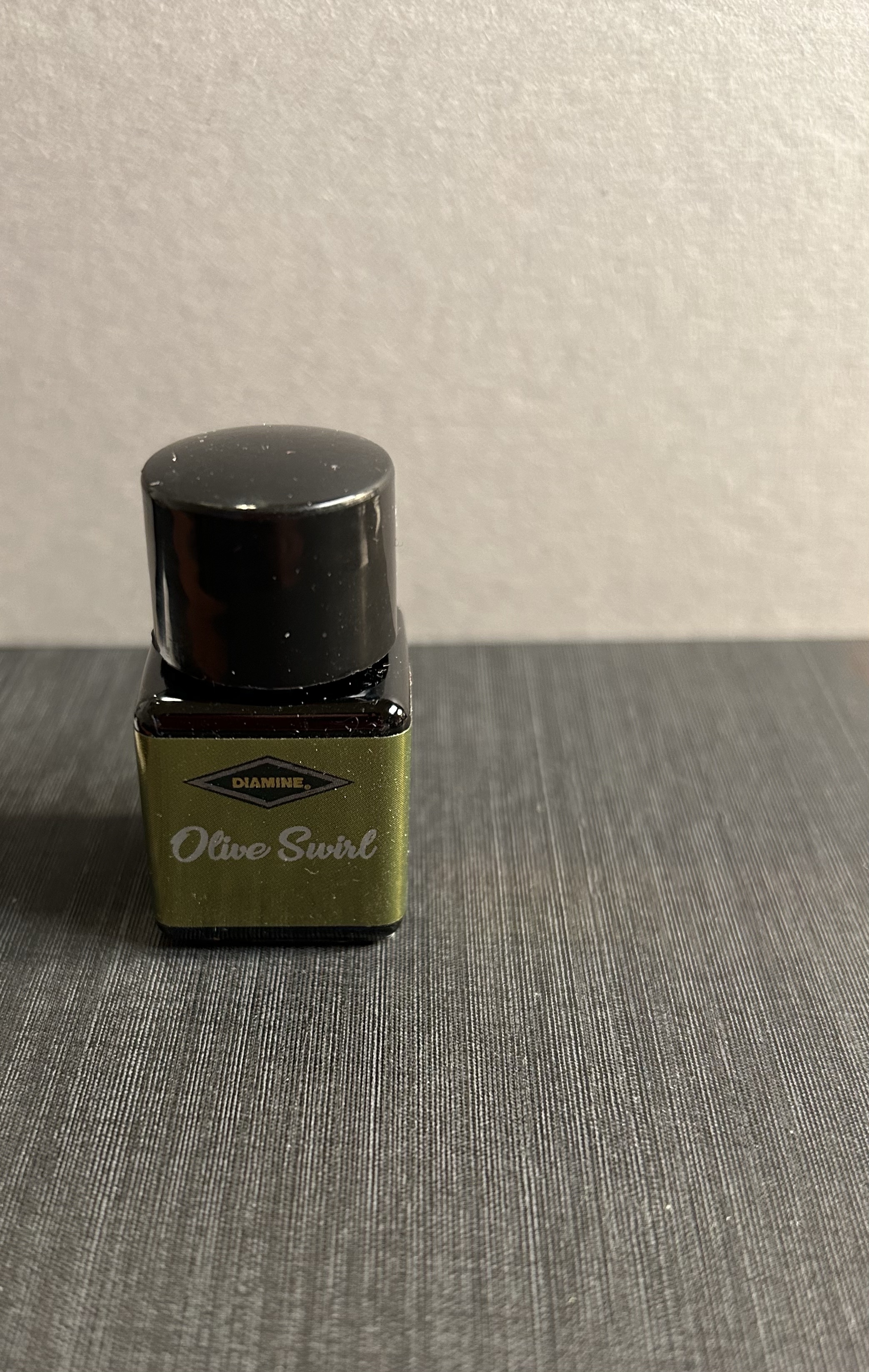 Diamine Inkvent 2022 Day 18: Olive Swirl – Writing at Large