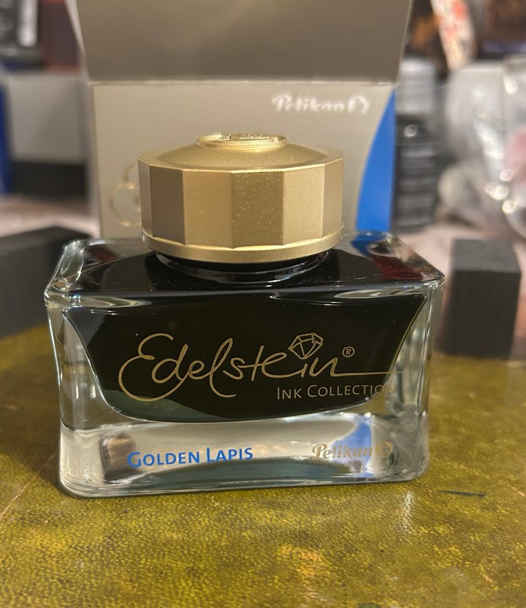 Pelikan Edelstein Ink of the Year Golden Lapis Review and Pelikan Hubs ...